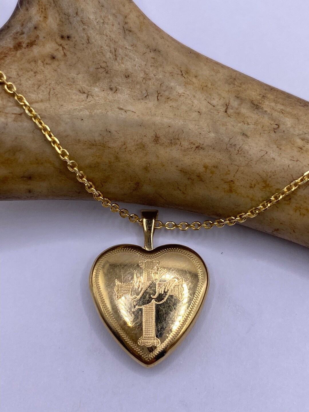 Vintage Gold Locket | Tiny 9k Gold Filled Heart Pendant Photo Memory ...