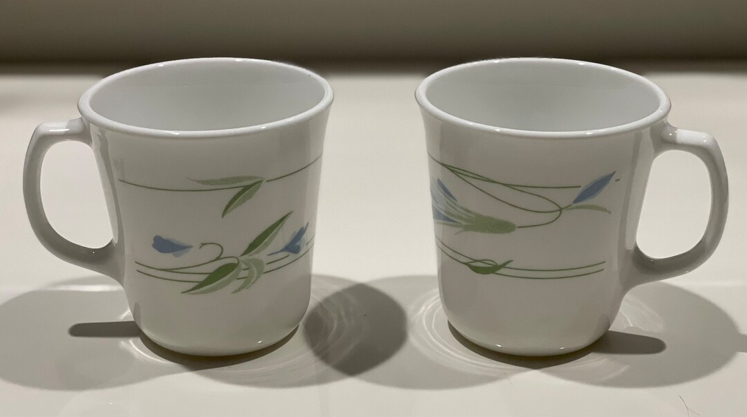 Corning Ware Mugs Blue Flowers Green Vine D Handle Set of 2 Made in USA ...