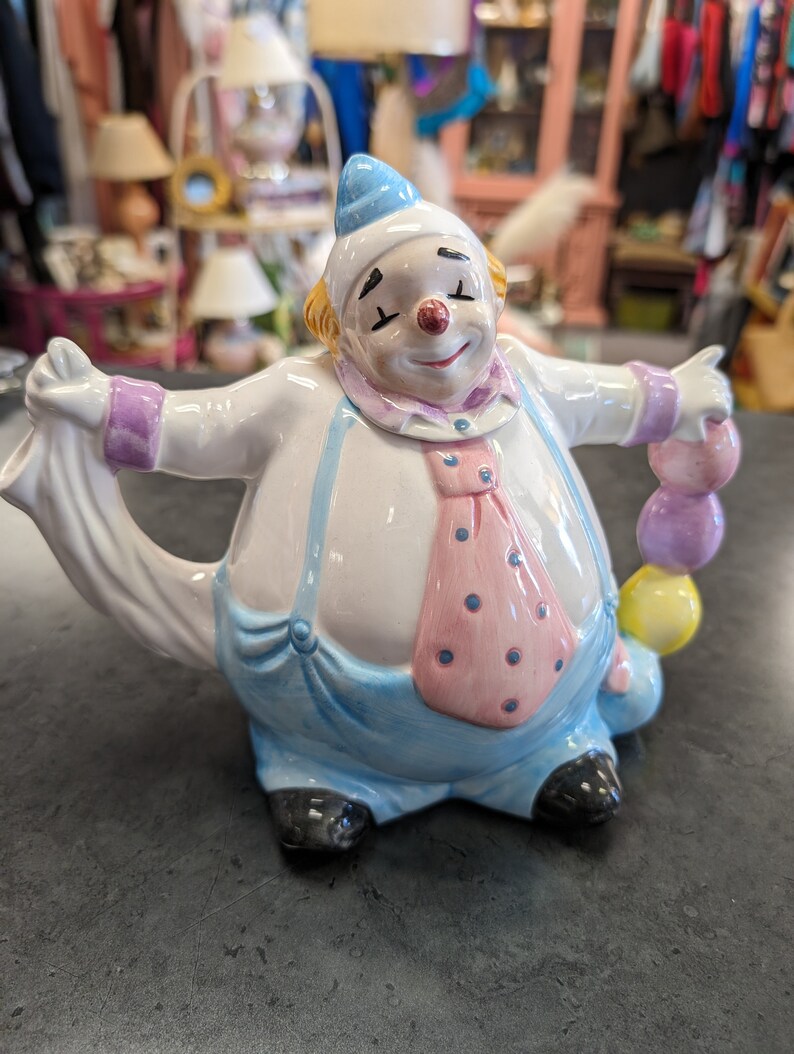 A Goofy Clown Ceramic Tea Pot Vintage Pastel Painted Glazed Juggling ...