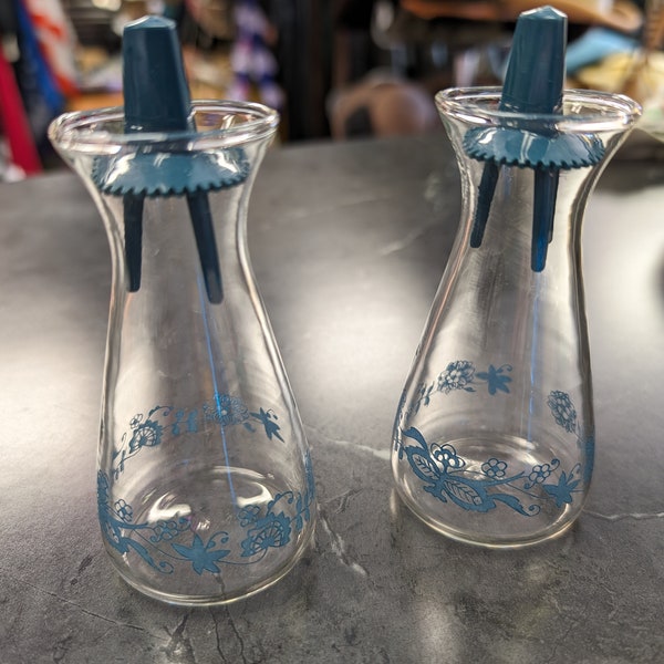 Pyrex Salt and Pepper Shakers - Etsy