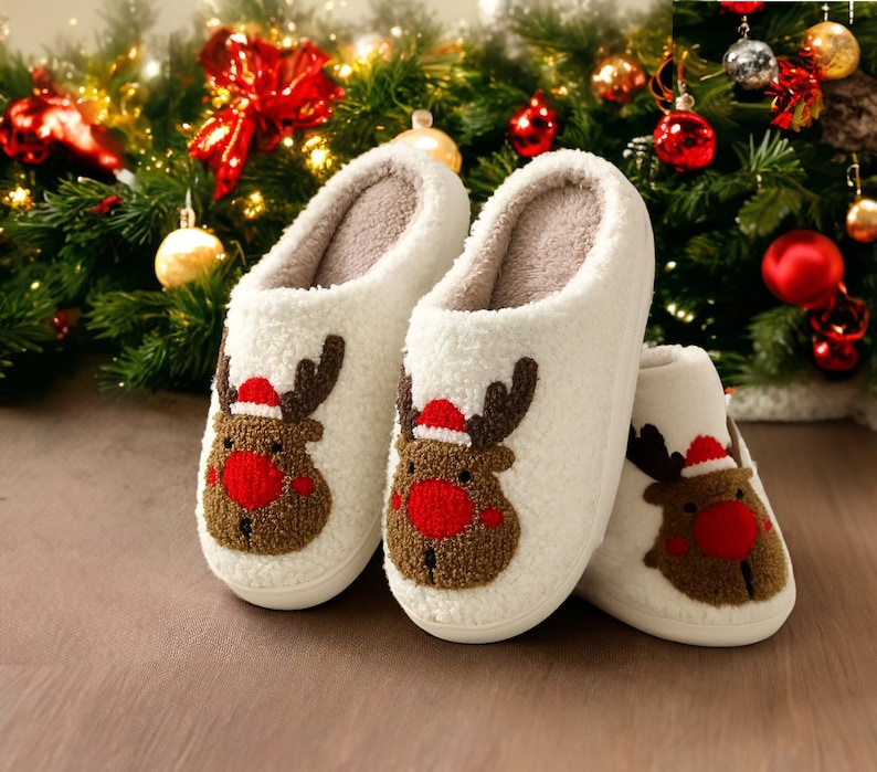 Reindeer Slippers Christmas Elves Slides With Cozy Fur Christmas House ...