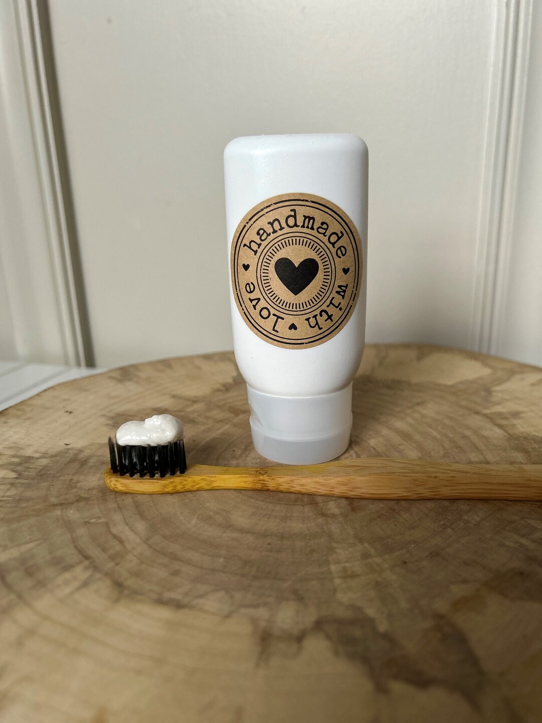 DIY All Natural Foaming Remineralizing Toothpaste Recipe (with ...