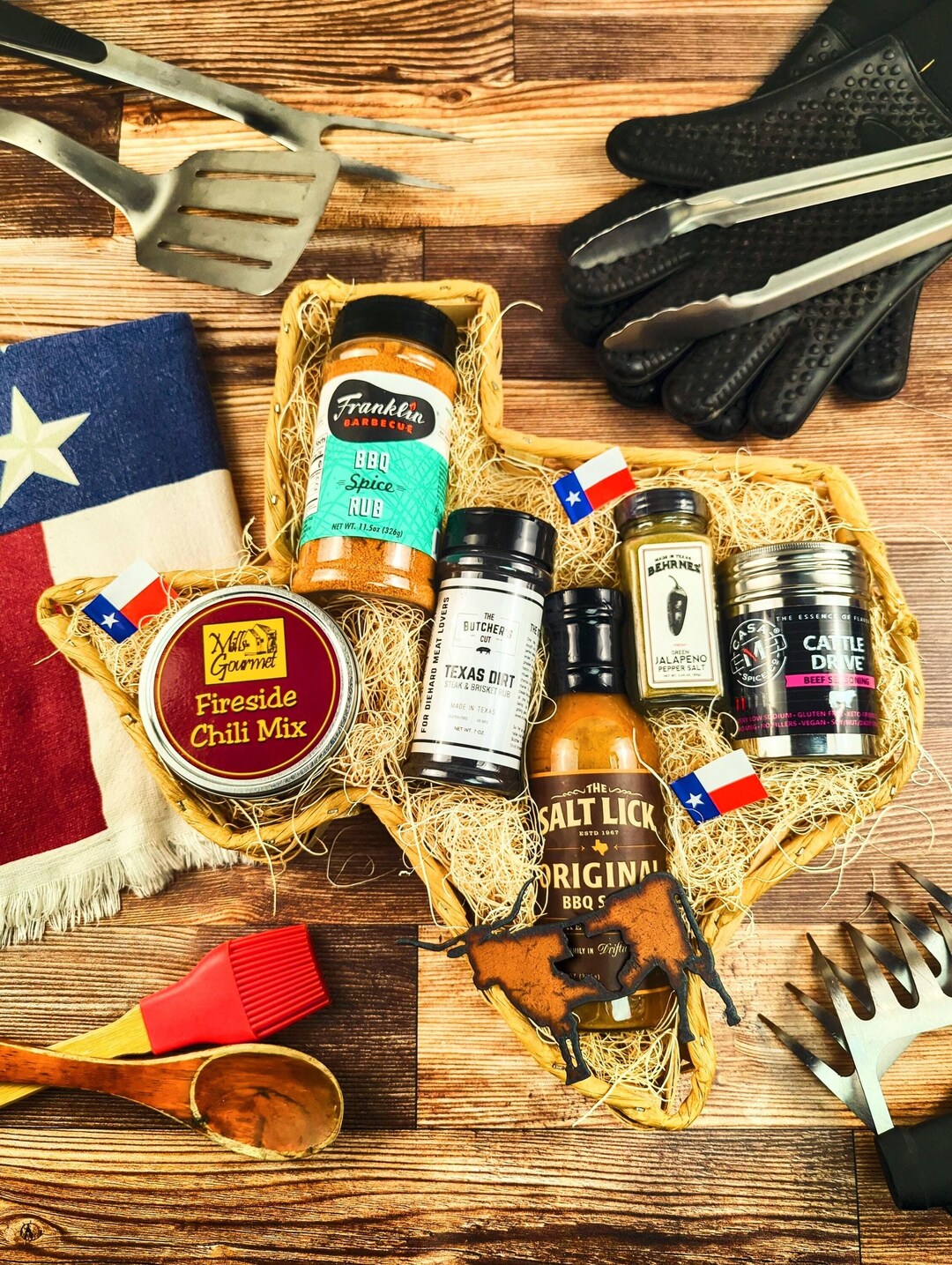 Texas Pitmaster BBQ Gift Basket, Barbecue Spice, Sauce & Seasonings Set ...