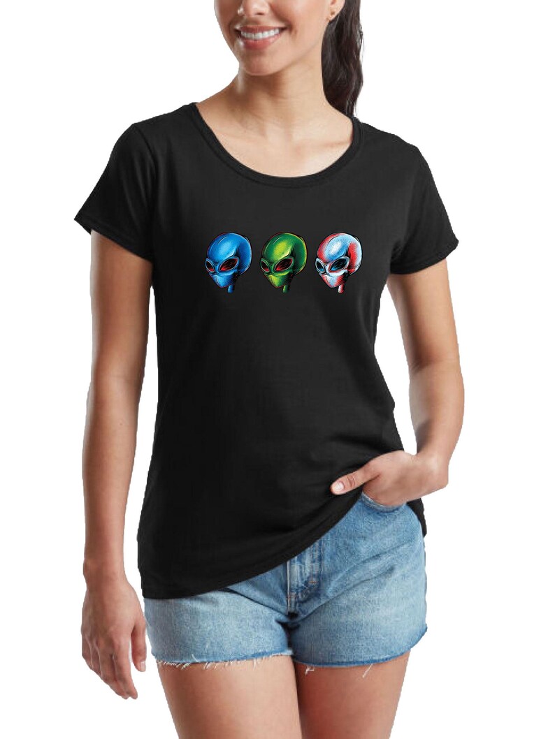 Alien Head Cartoon Womens Short Sleeves Fancy T-shirt Round Neck Design ...
