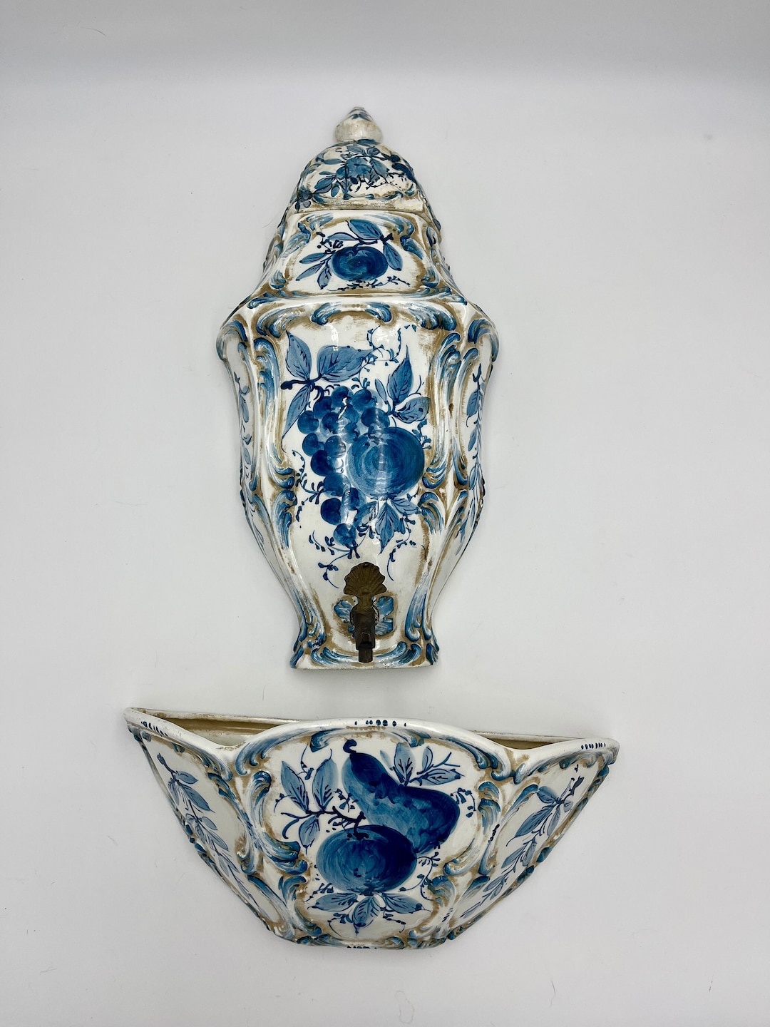 Vintage Italian Lavabo, Blue and White, Ceramic Painted Decorative Wall ...