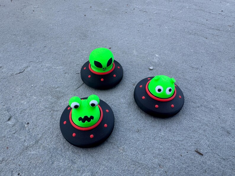 Alien UFO Spinner Clicker Toy: 3D Printed Fidget Desk Toy (3-pack) - Etsy