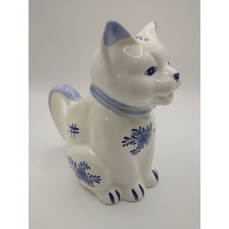 Vintage Delft Blue Ceramic Cat Creamer With Blue Floral Design Adorable ...