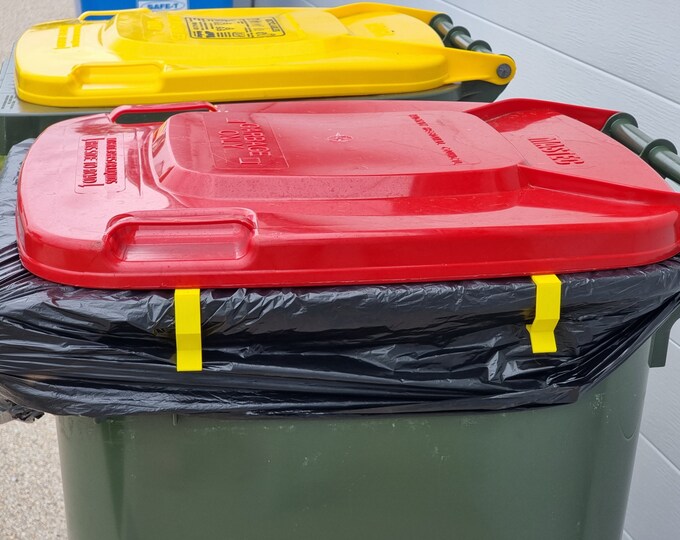 Wheelie Bin Liner Clips / Tablecloth Clip (set of 4) - Etsy UK