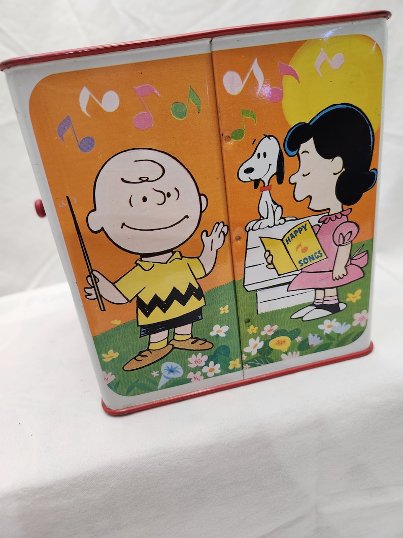 1960s Snoopy Jack in a Box - Etsy