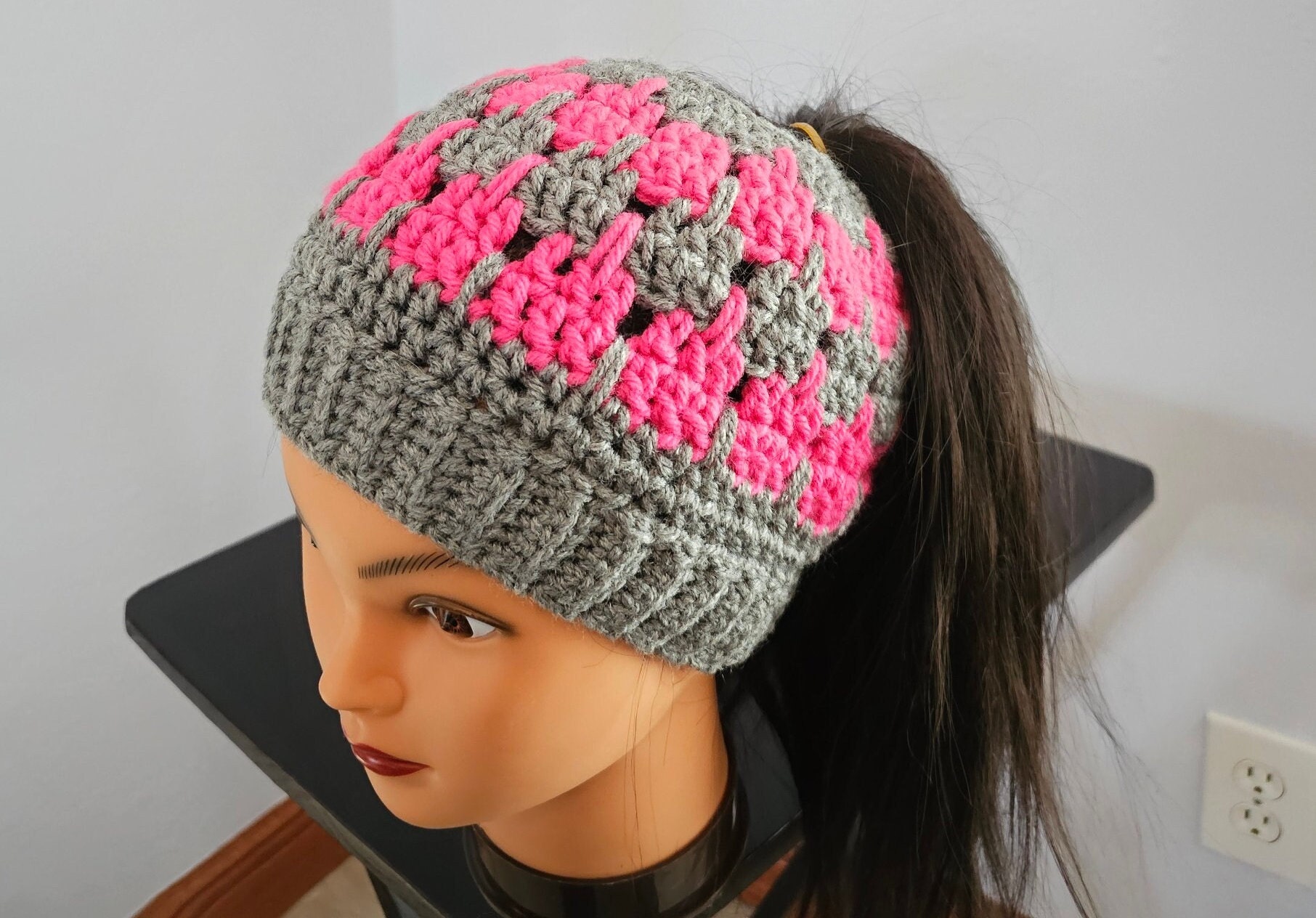 F*ck Winter Hat, Middle Finger Messy Bun Beanie, Bad Finger Winter Hat ...