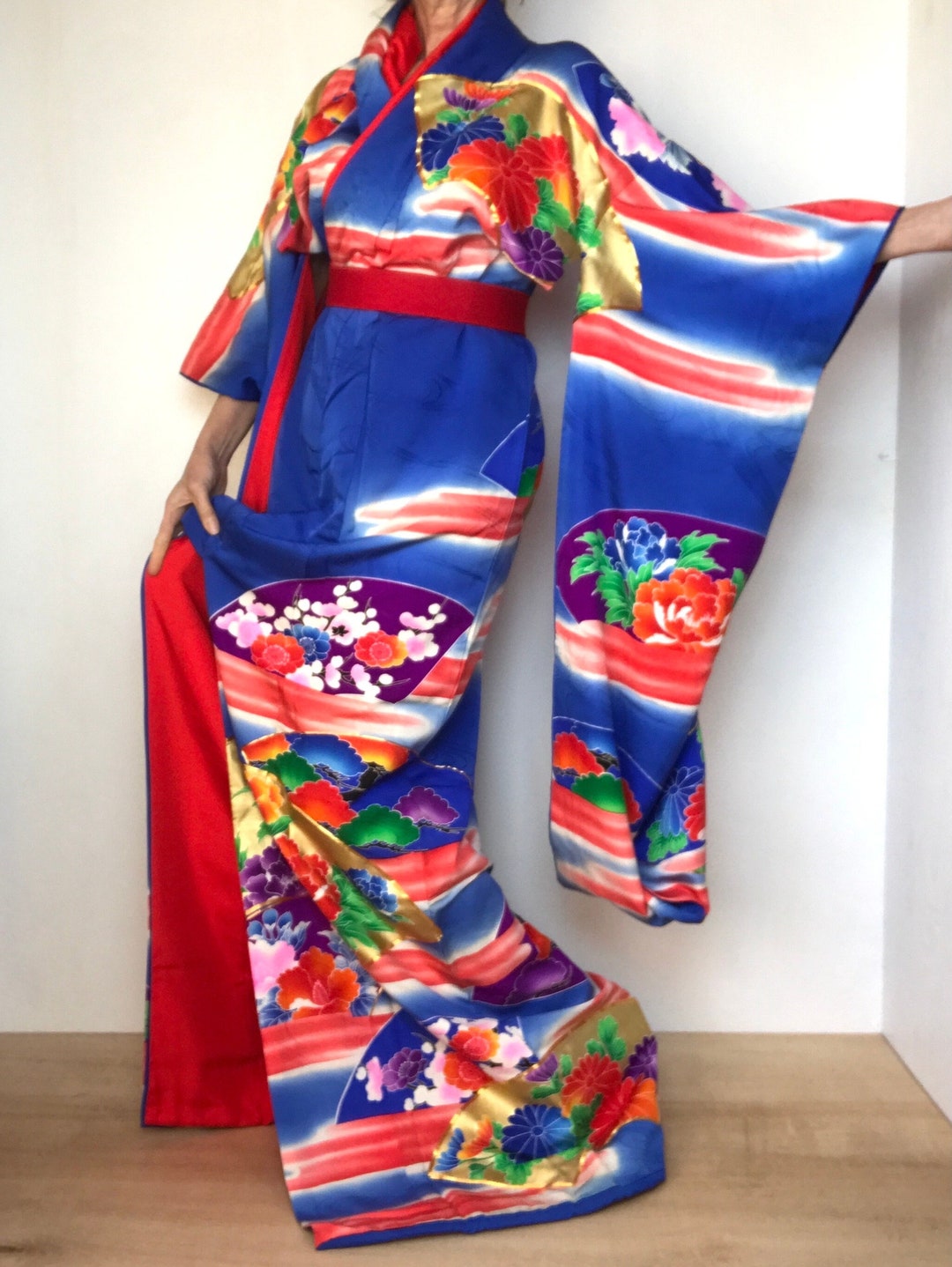 Royal Blue Furisode Kimono | Embroidered Silk | Long Sleeve Japanese ...