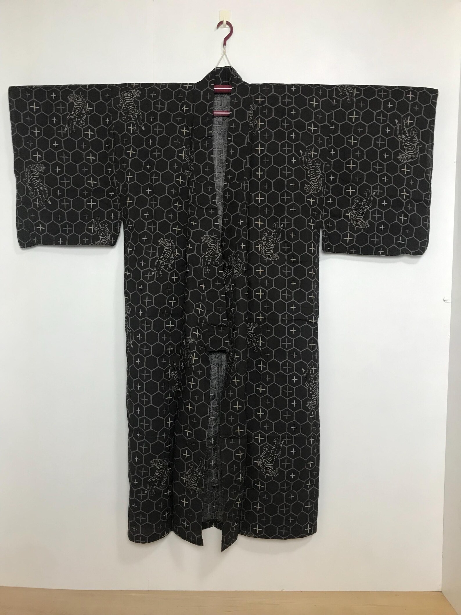 Men's Yukata Kimono | Vintage Japanese | Charcoal Gray Tiger | Cotton ...
