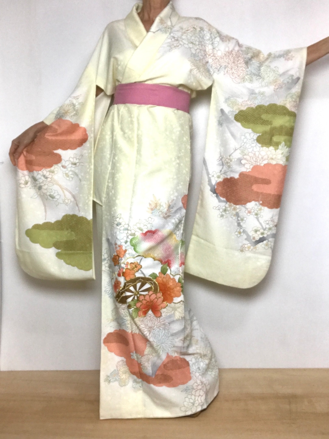 Pale Yellow Furisode | Embroidered Wedding Kimono | Long Sleeve ...