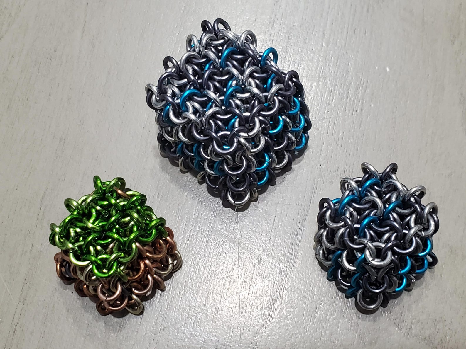 Jelly Cube - Chainmail Fidget Toy - Square Metal Trinket - Multicolored ...