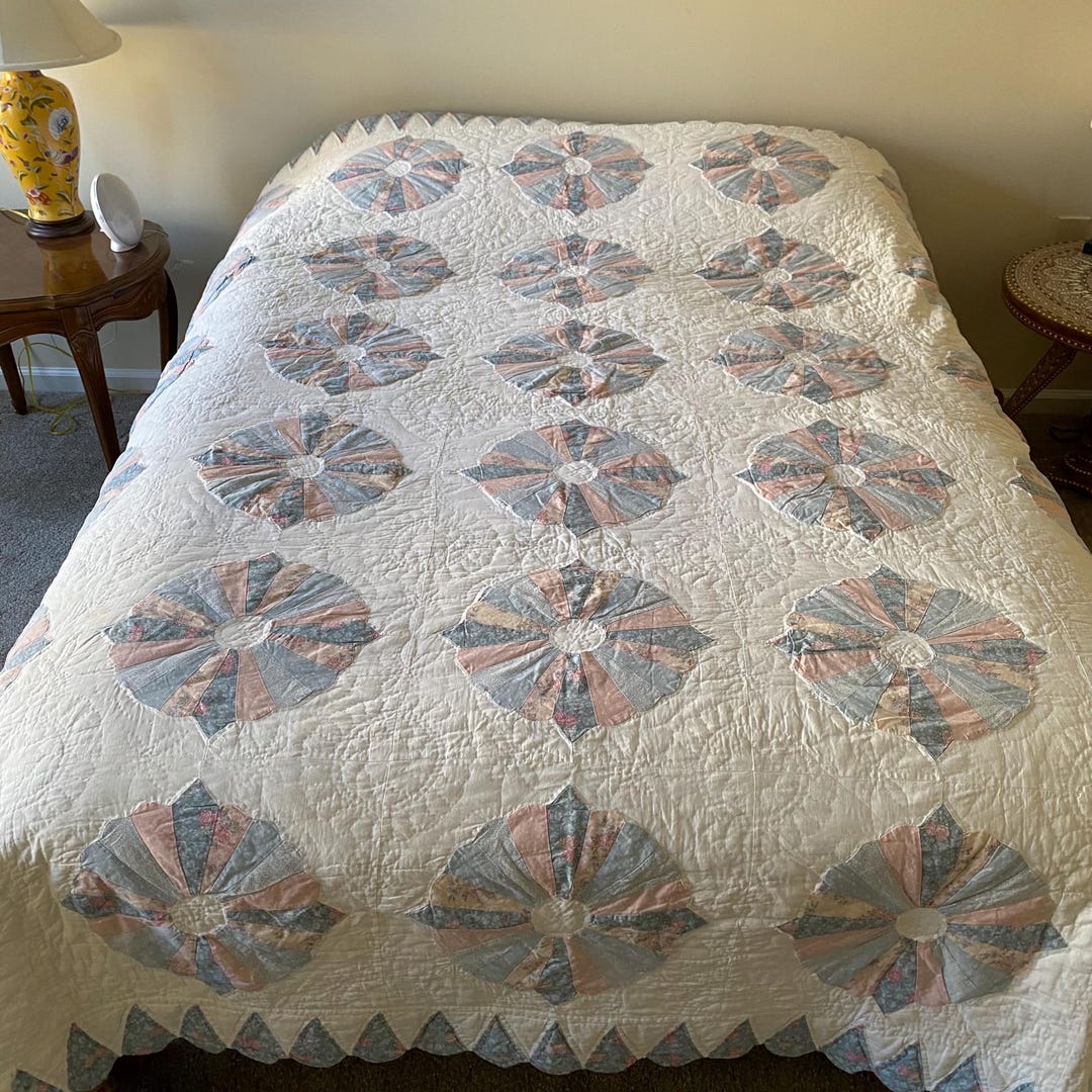 Vintage Arch Quilts Hawthorne NY Size 92x84” Queen Patchwork Handmade ...
