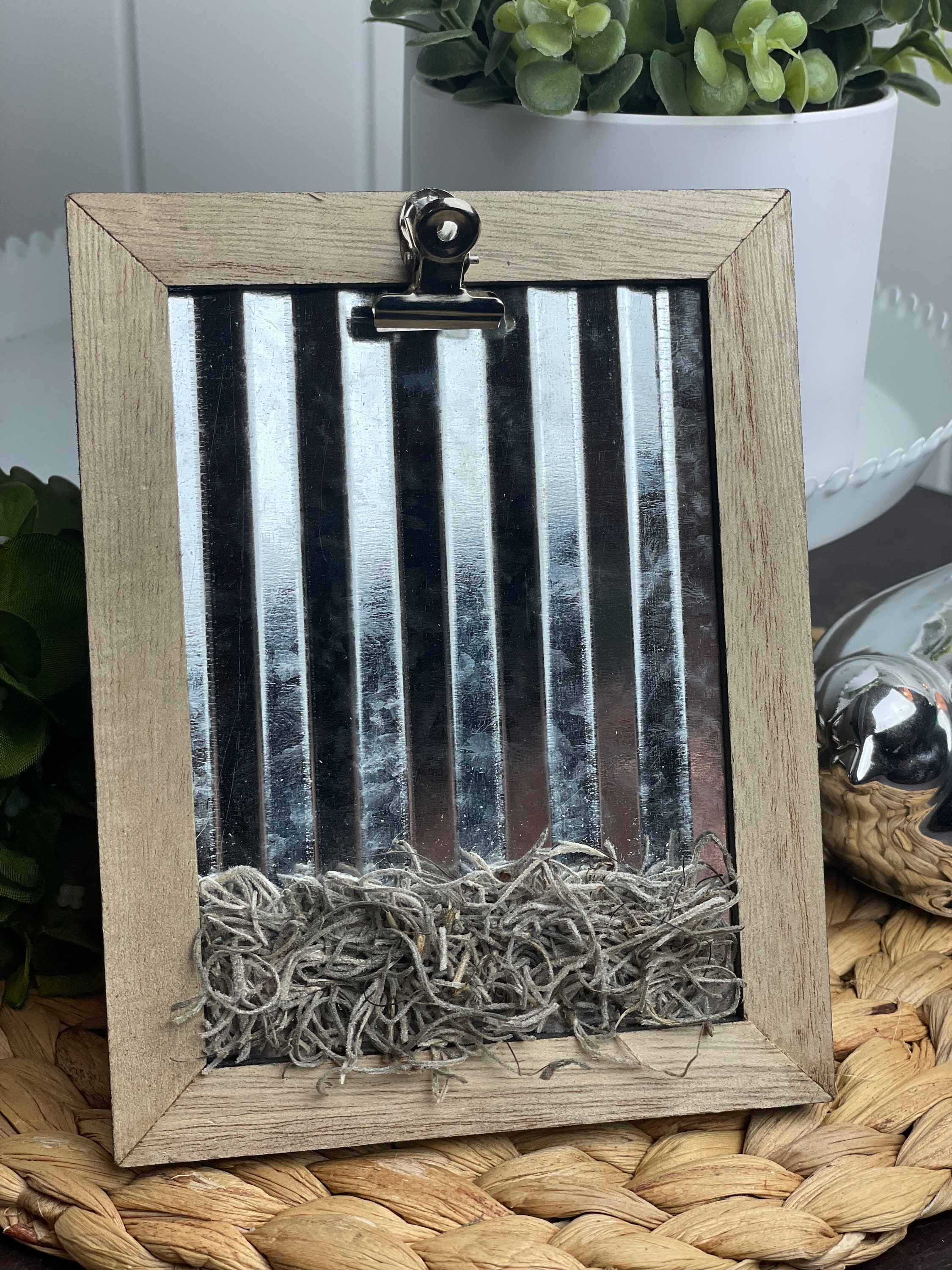 Perfectly Lovely Corrugated Metal & Wood Frame 5x6 W/spanish Moss ...