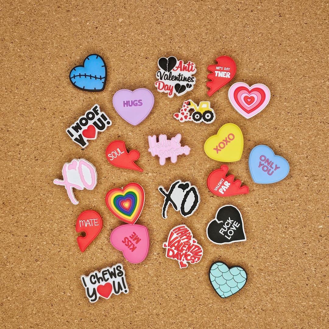 Croc Charm Pin Badge Hearts Valentine's Day, Cute Charms, Xoxo Hugs ...