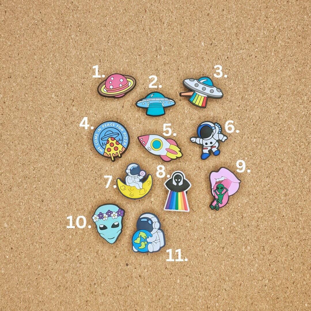 Croc Charm Pin Badge Aliens, UFO, Spaceship, Rocket Planets Cosmos ...