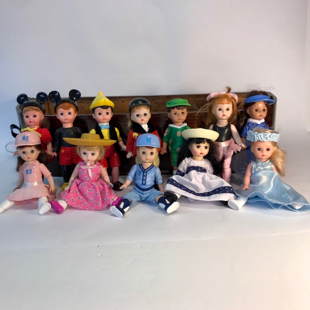 Lot of Madame Alexander Mcdonald's 2004 Happy Meal Dolls Twelve Dolls ...