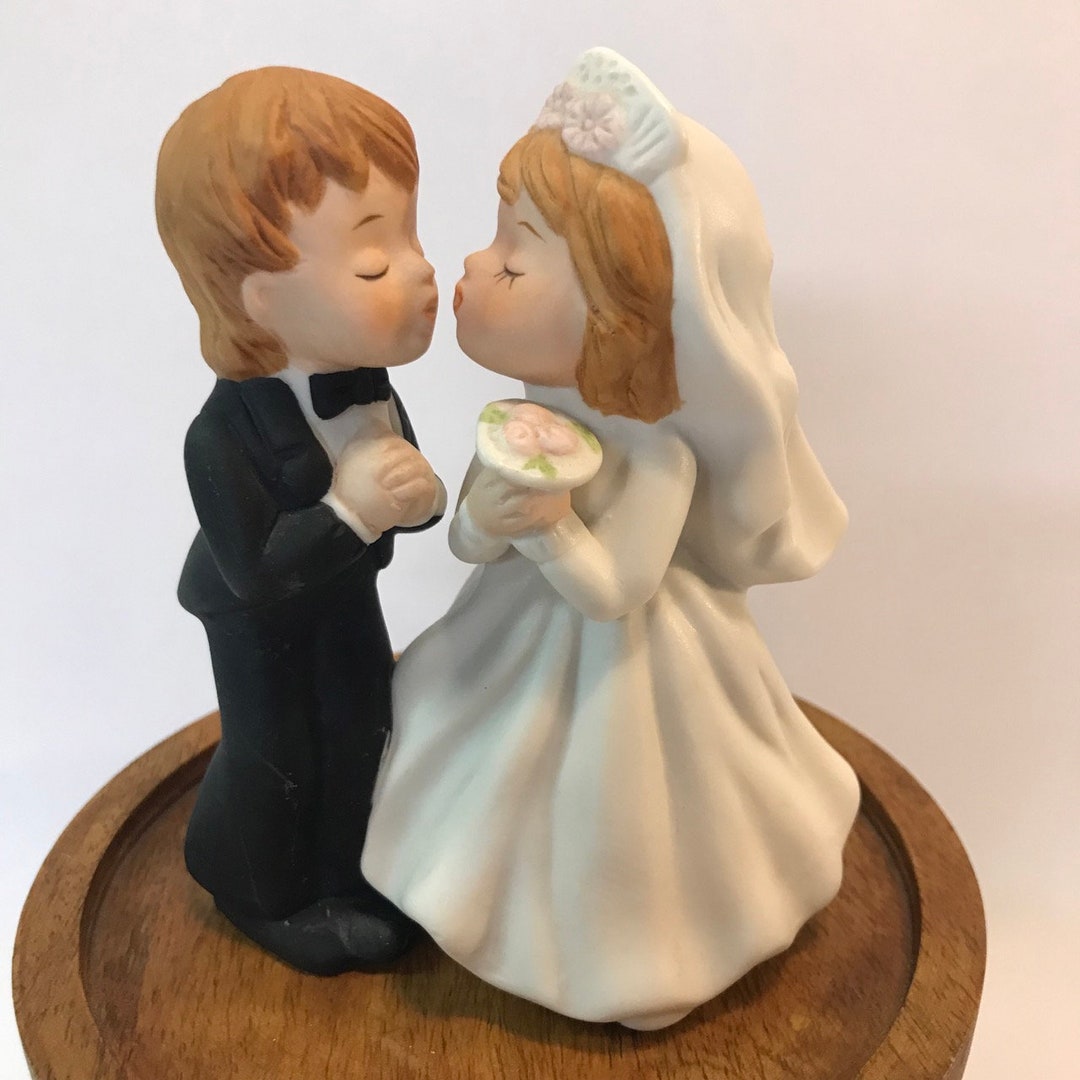Vintage Lefton Bride & Groom Figures Excellent Condition Cake Topper ...