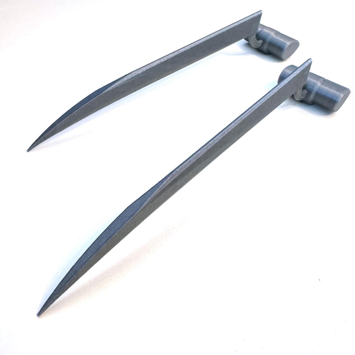 Gabrielle "gabby" Kinney's Claws | X-men Logan Laura Claws | Plastic ...