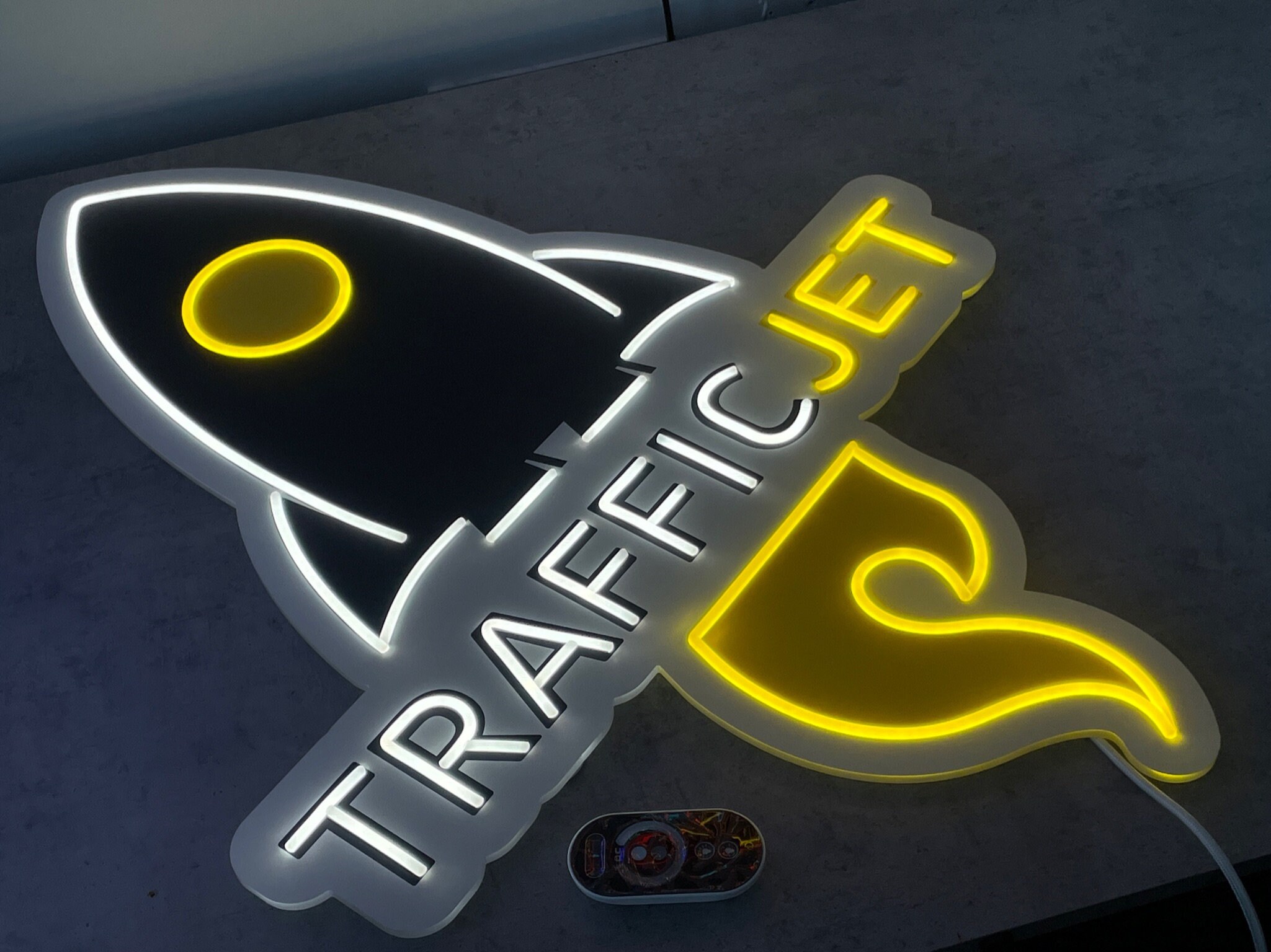 Custom Neon Sign, Custom Neon Artwork, Kaws, Bearbrick, Custom Art, Led ...