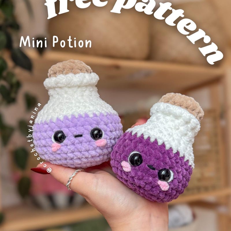 Potion Bottles Keychain - Etsy UK