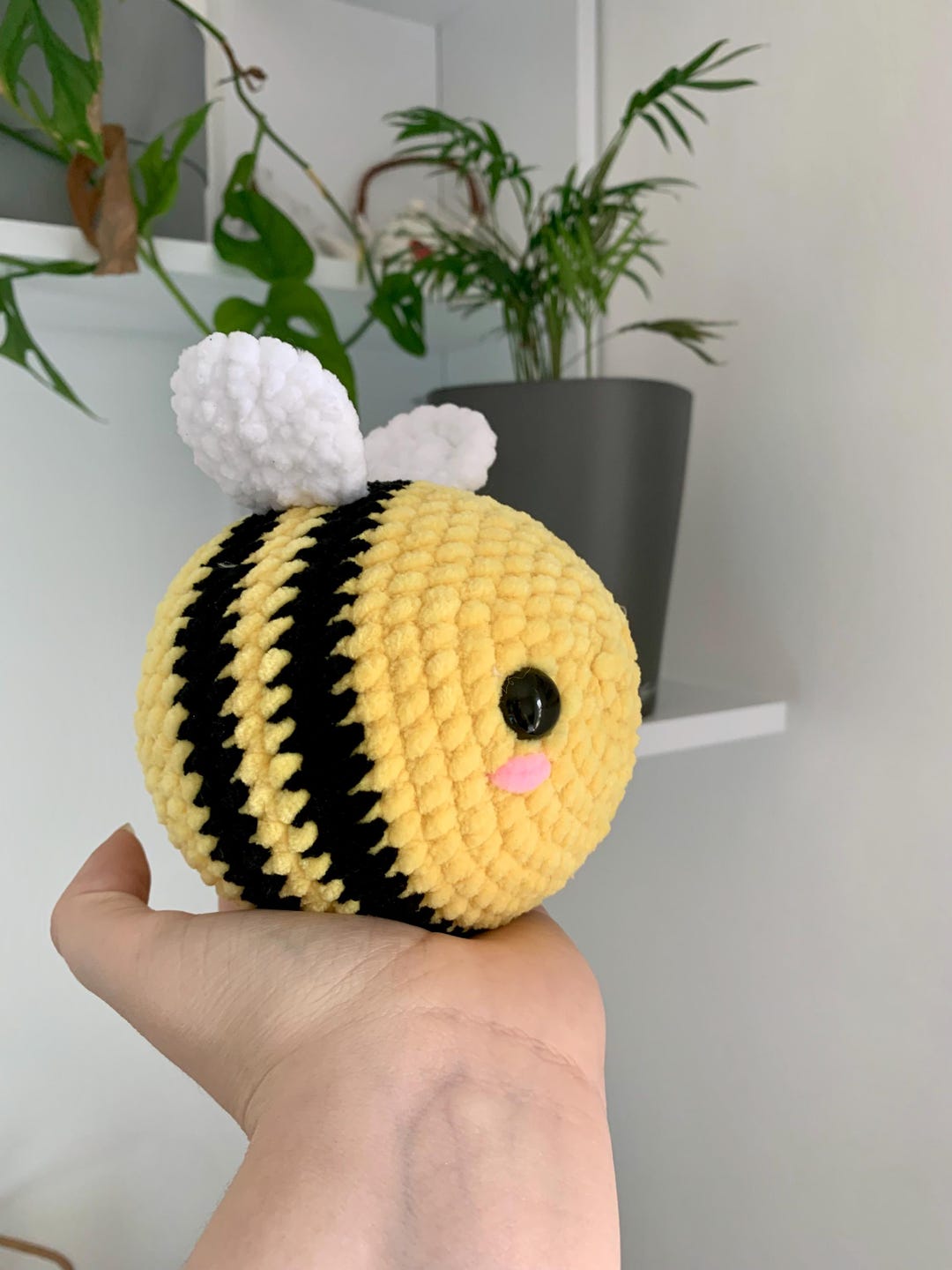 Handmade Chenille Bee Plush Amigurumi – Soft Crochet Bumble Bee Toy - Etsy