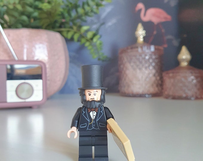 Abraham Lincoln® Custom Minifigure Abraham Lincoln® Keychain/keyring ...