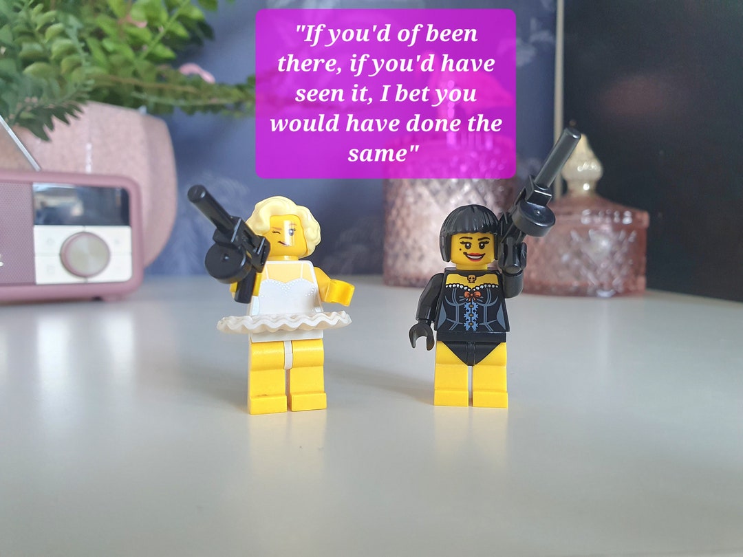 Chicago Musical Minifigure Set: Roxy Hart & Velma Kelly Keychains - Etsy