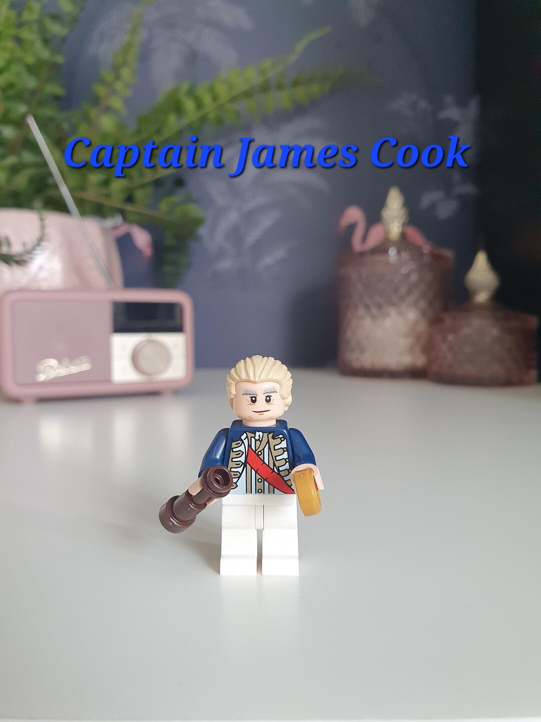 Captain James Cook LEGO® Minifigure: British Explorer Gift - Etsy