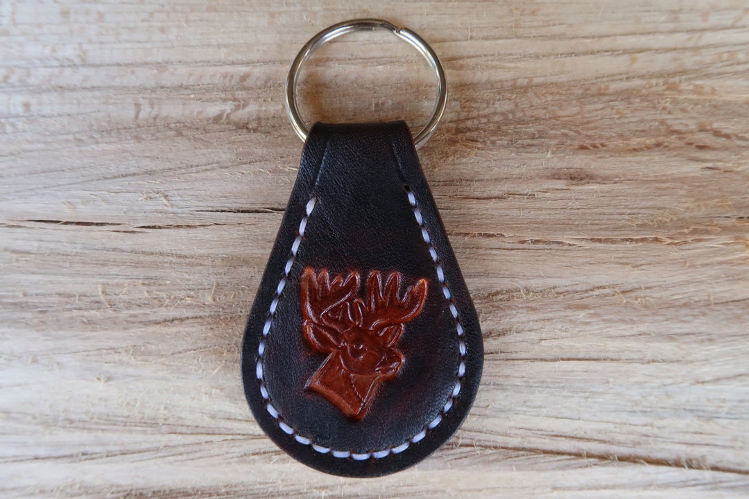 Teardrop Leather Keychain / Whitetail Buck Keychain / Handsewn - Etsy
