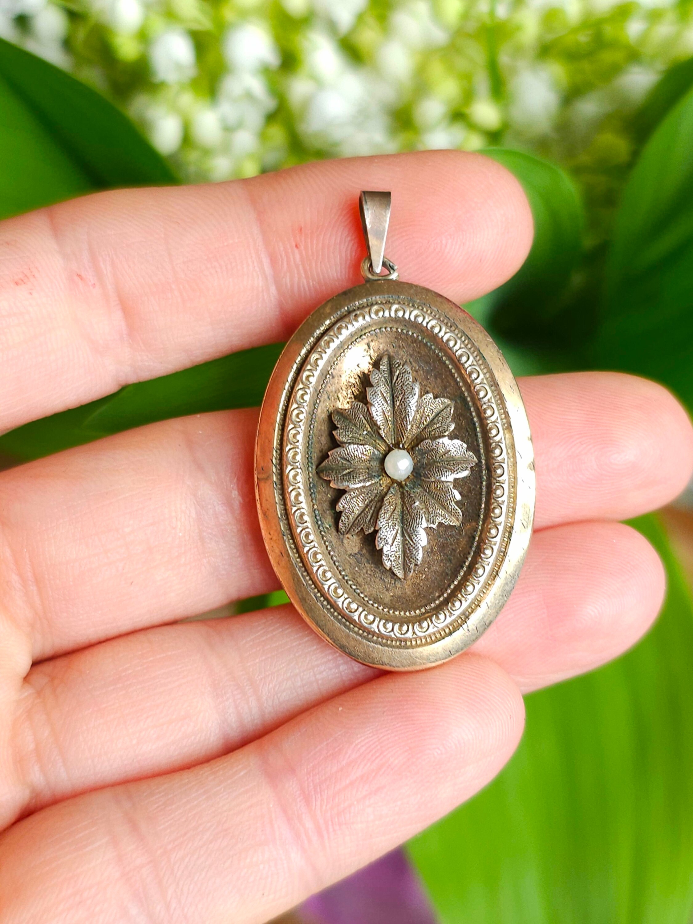 Antique Gold Locket Pendant With Perl. Photo Pendant, Sentimental ...