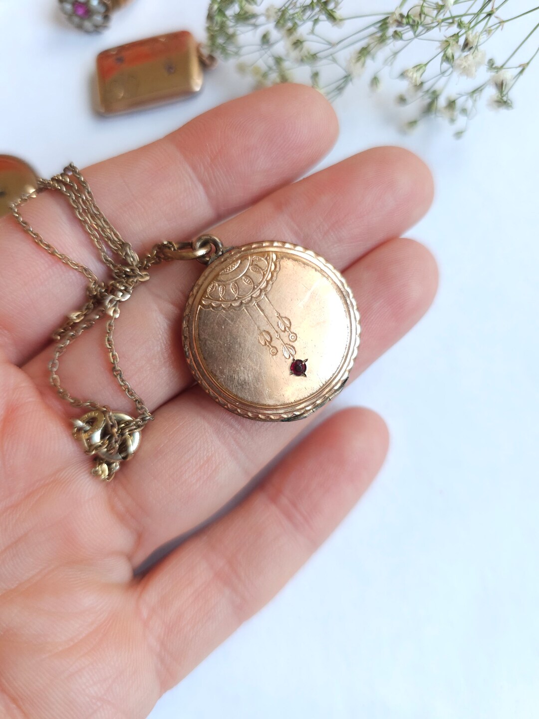 Antique Victorian Rolled Gold Locket With Chain With . Late 1880 Gold ...