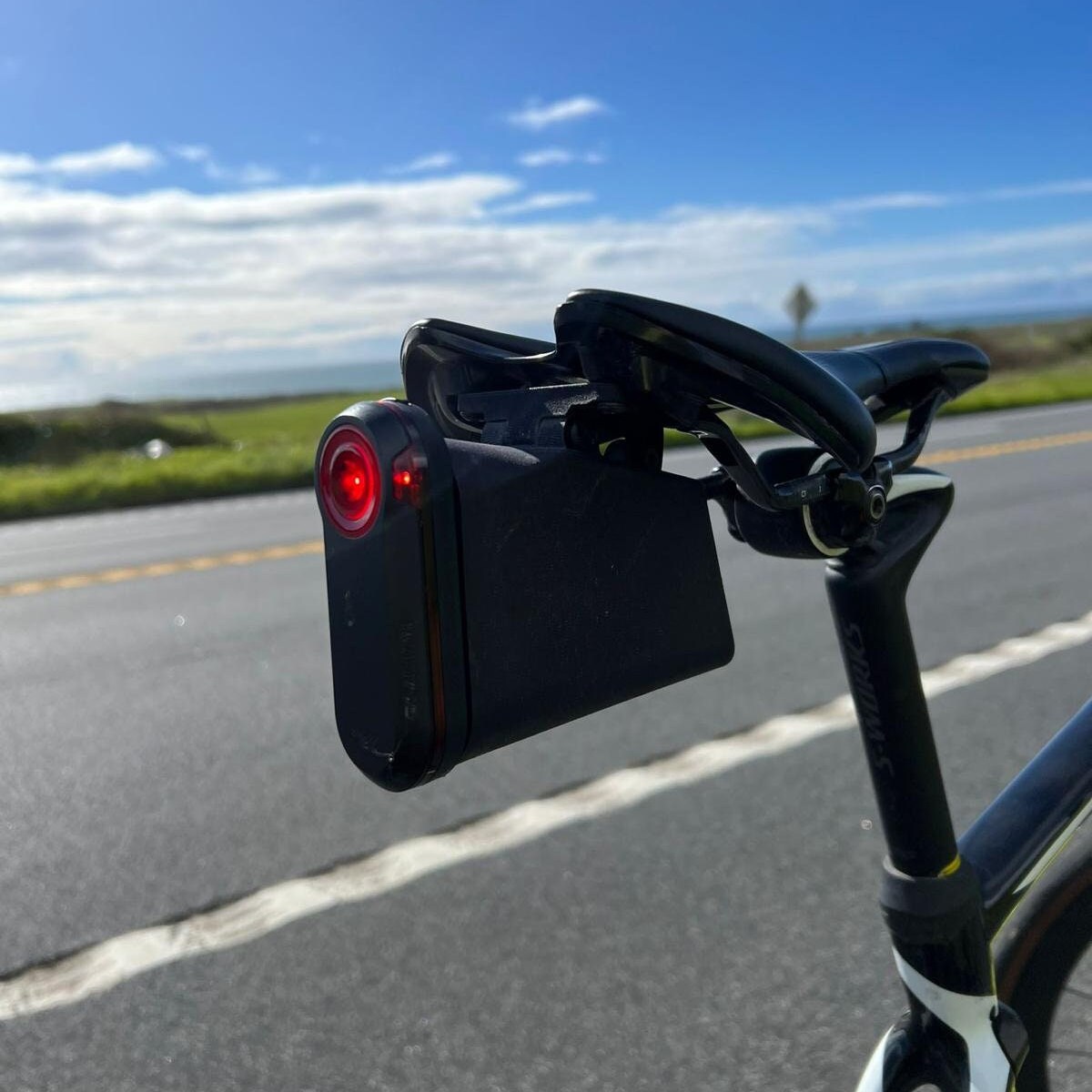 AEROFIN - Specialized / Selle Italia Saddle + Garmin Varia Radar RTL515 ...