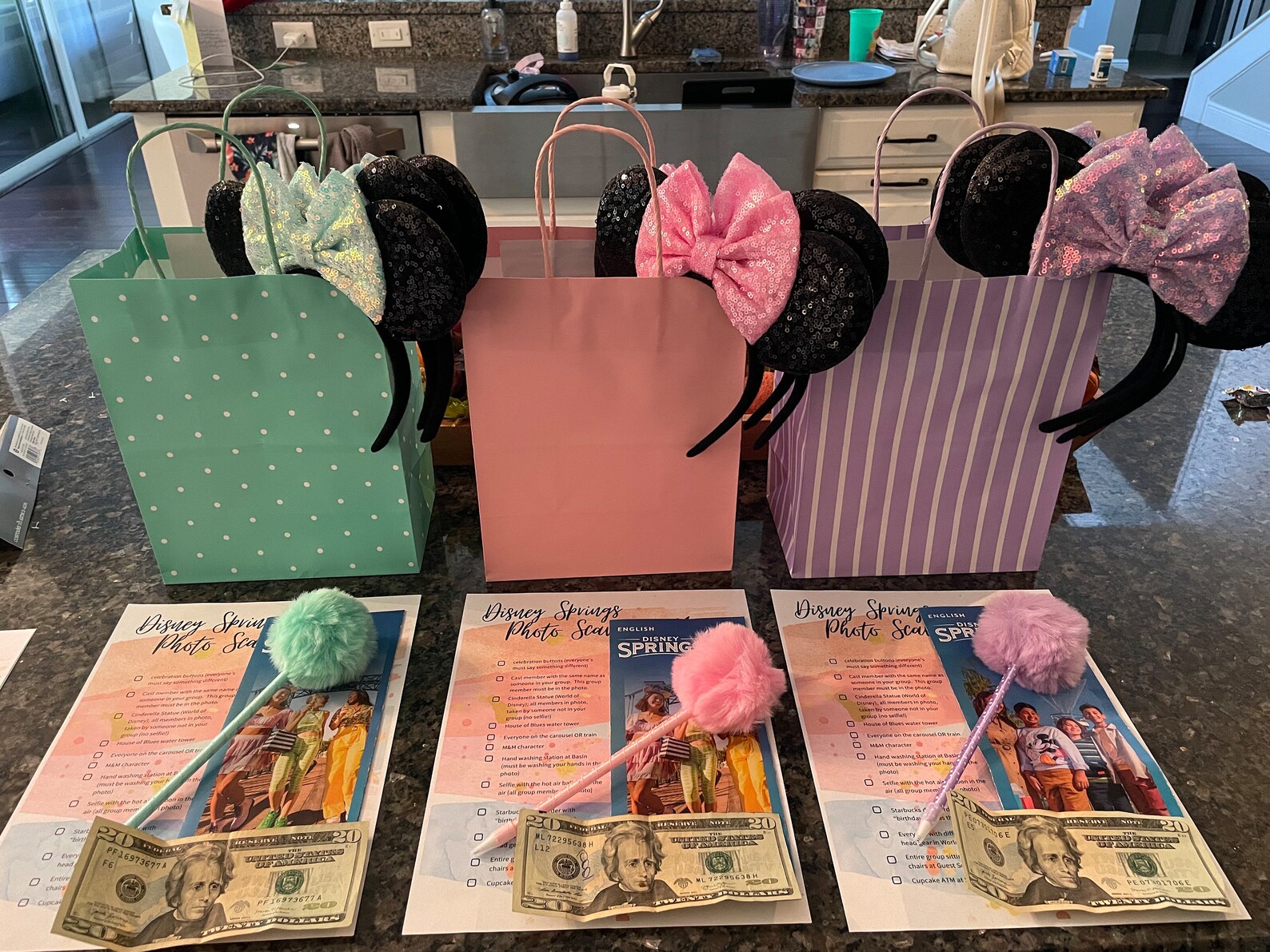 Disney Springs Photo Scavenger Hunt - Etsy