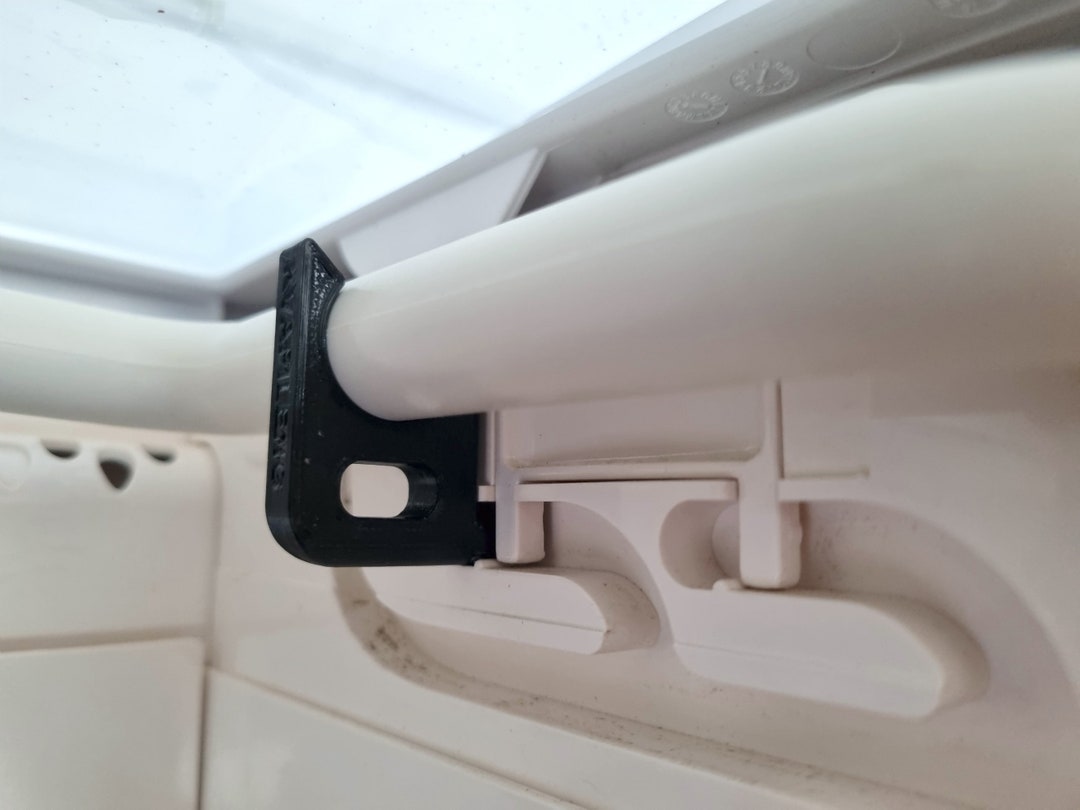 Dometic Seitz Midi Heki Style (plus) 70x50cm, 700x500mm Lock Security ...