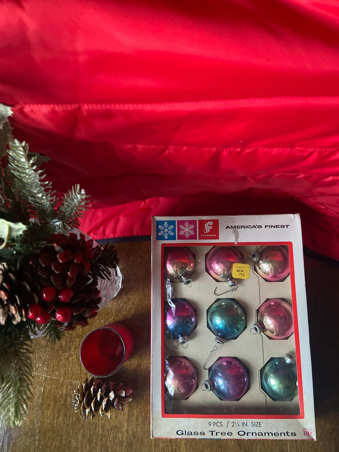 Vintage 1980s Box of Six America's Finest Glass and Glitter Traditional ...
