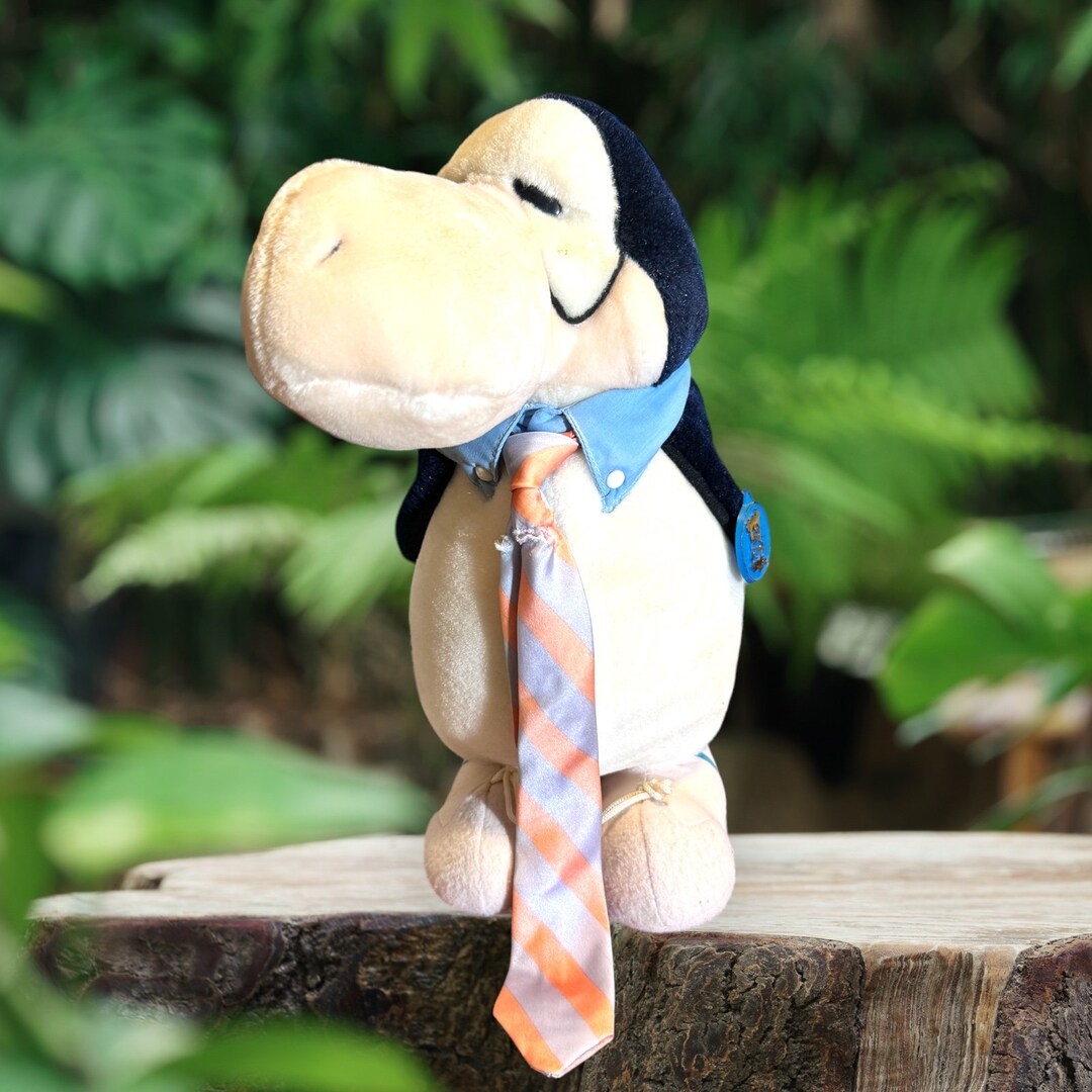 Vintage 1985 Opus the Penguin Yuppie Phase Plush Dakin Yuppy With ...