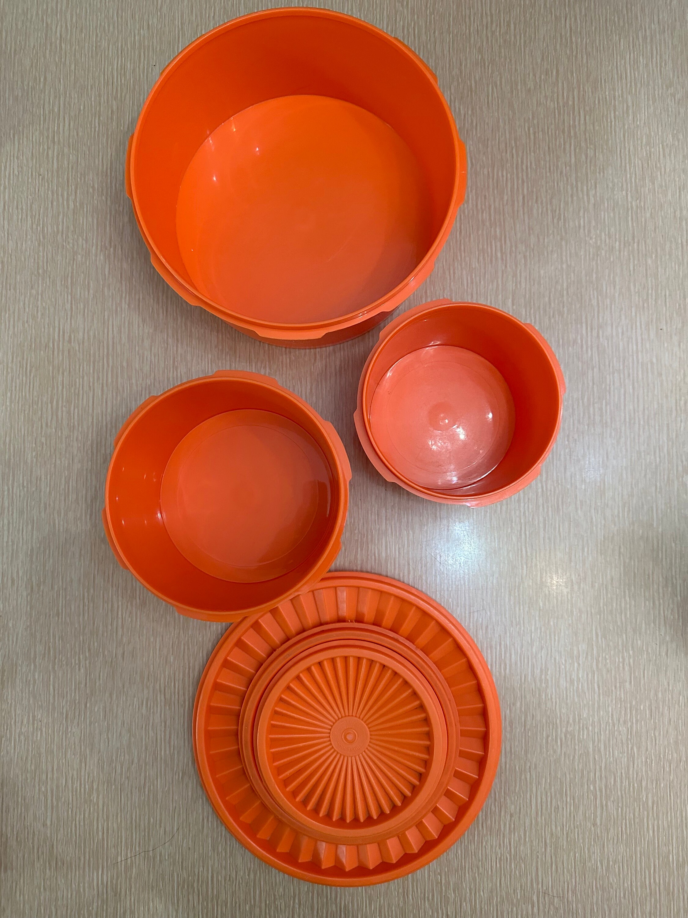 6 Pc. Orange Tupperware Canister Set With Accordion Lids - Etsy