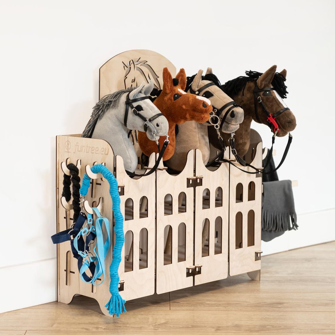 NEW HOBBY HORSE Stable Stall Stand for 4 Horses -handmade Wooden Stand ...