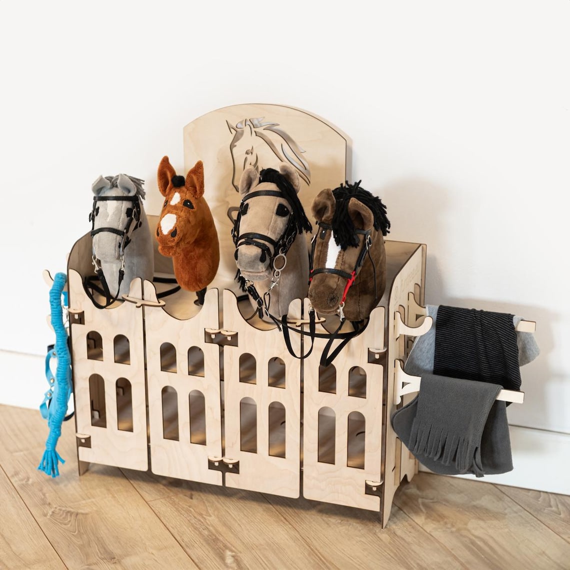 NEW HOBBY HORSE Stable Stall Stand for 4 Horses -handmade Wooden Stand ...