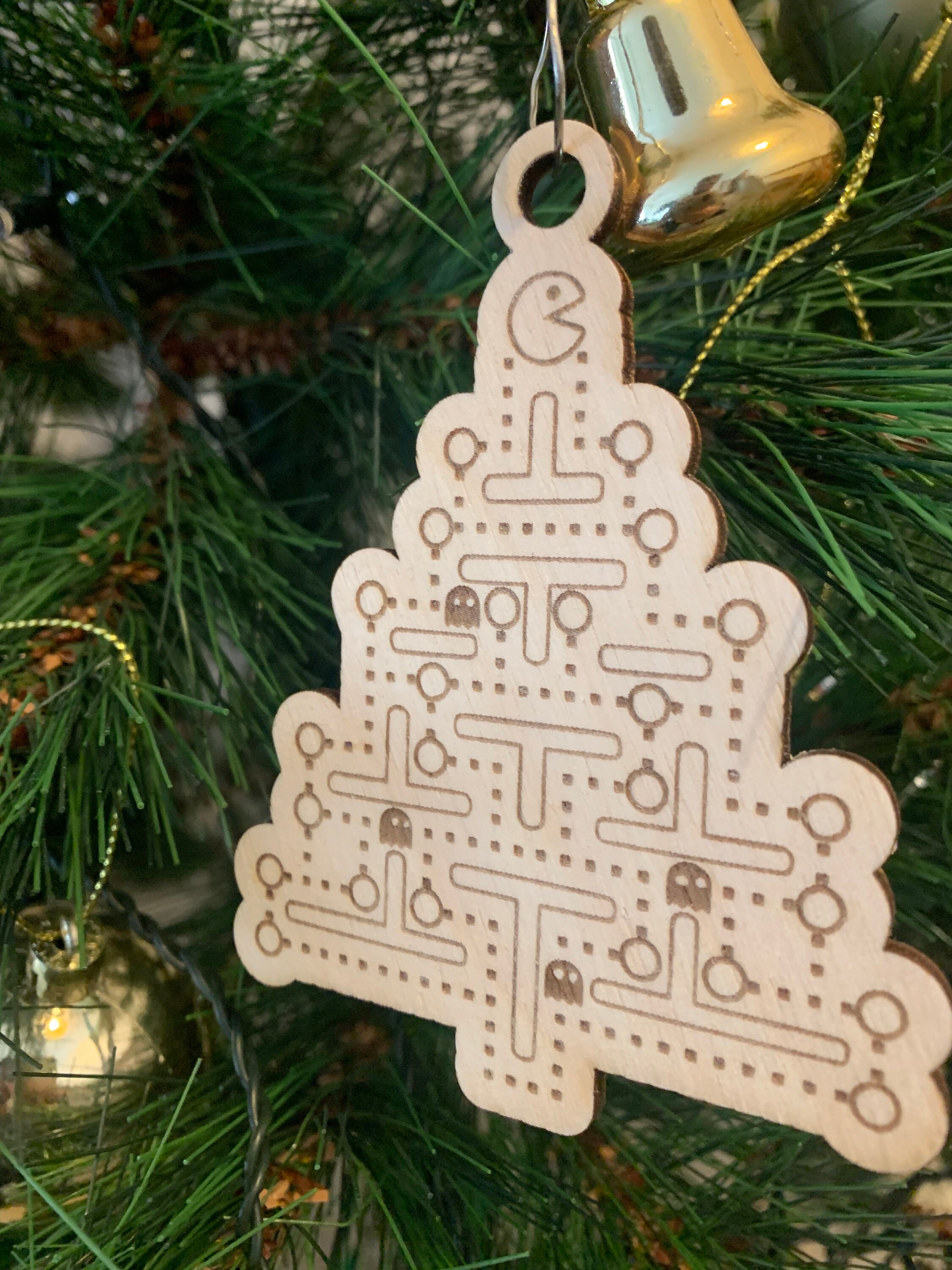 Christmas Laser Cut Files Retro Video Games, Pacman Balls Tree ...