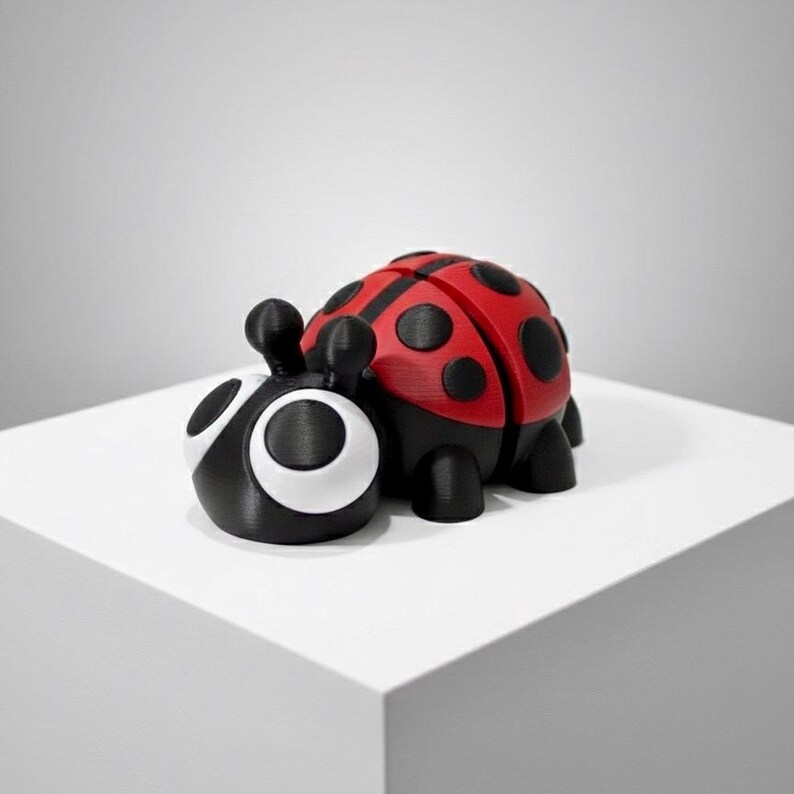 Articulated Ladybug Fidget Toy – Garden Desk Decor - Etsy