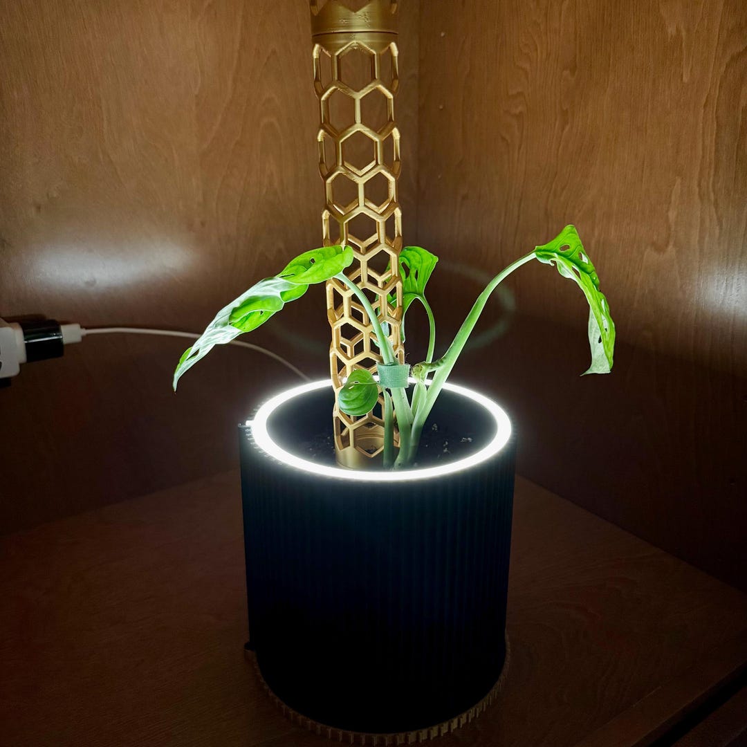 LED Plant Spotlight Ribbed Planter | Illuminated and Dimmable Display ...