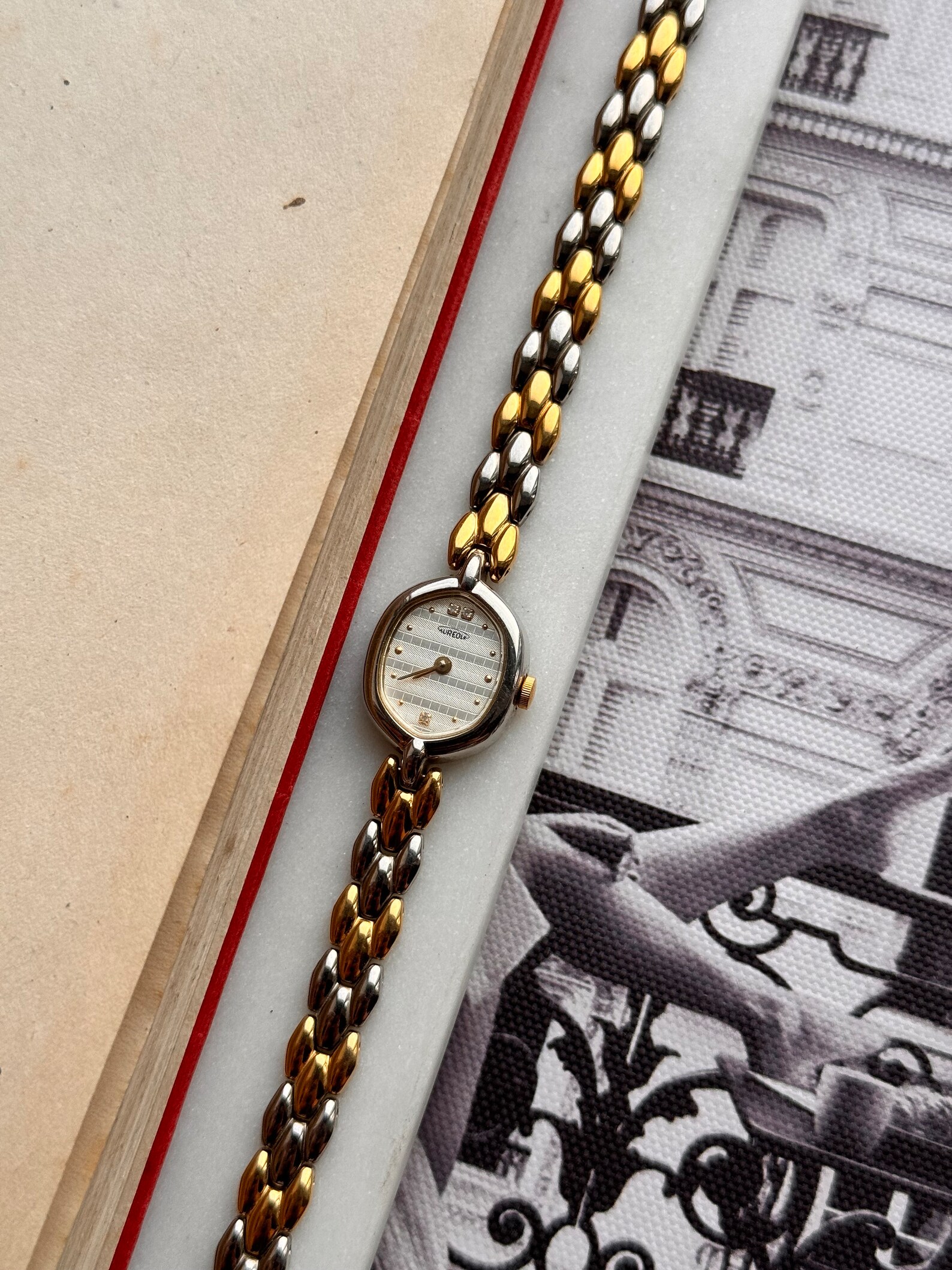 Aureole Vintage Watch - Etsy