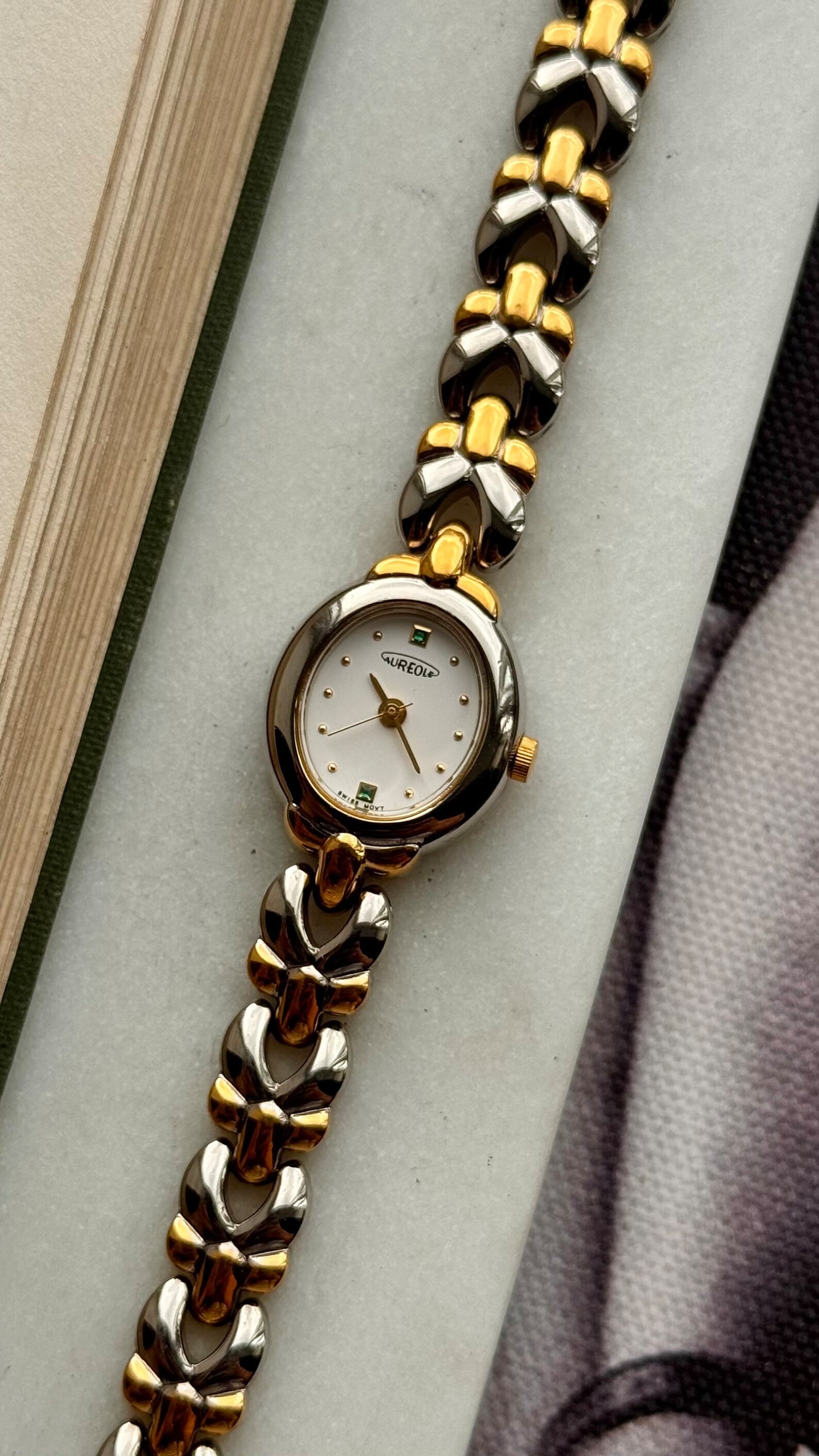 Aureole Vintage Watch - Etsy