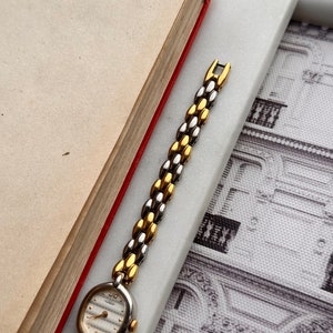 Aureole Vintage Watch - Etsy