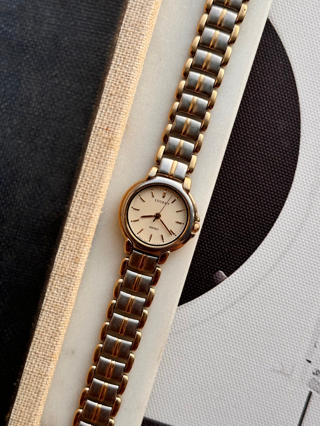 Seiko Lucent Vintage Watch - Etsy