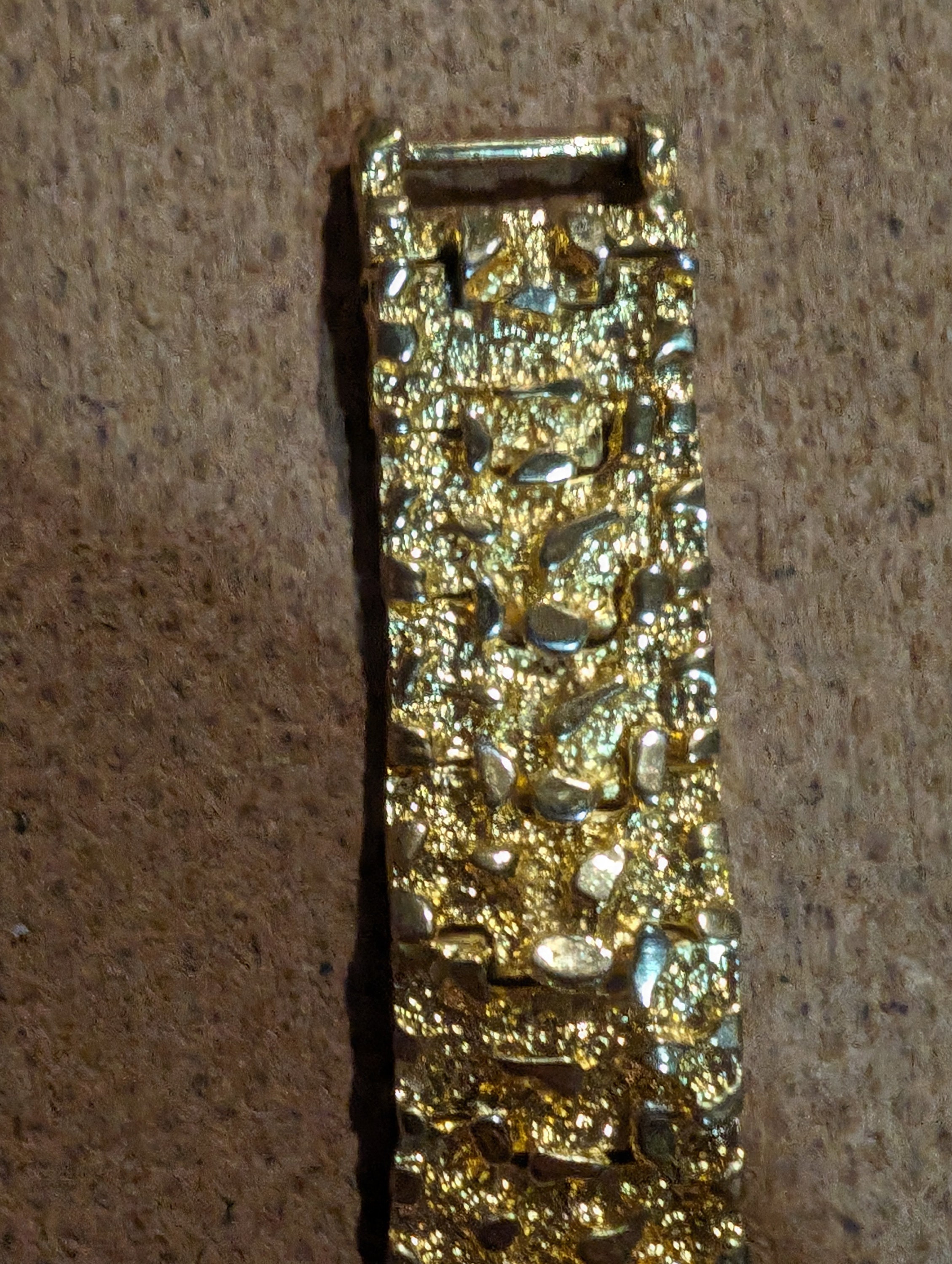 Regis Gold Nugget Quartz Watch With New Battery. in Excellent Condition ...